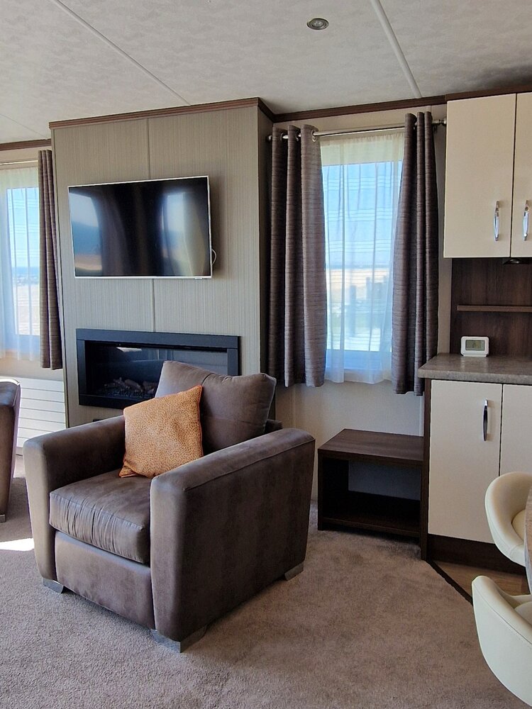 South Beach lodge | Sleeps 5 (+2) in Seafront, Selsey