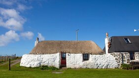 Home - isleoftiree.com